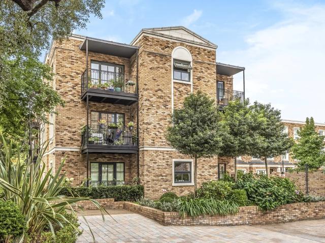 Apartment at Burlington Lane, Greater London