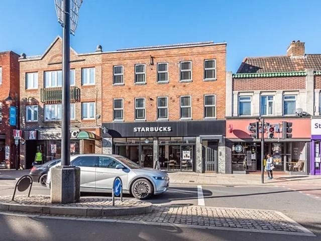 Apartment at Burlington Road, Greater London