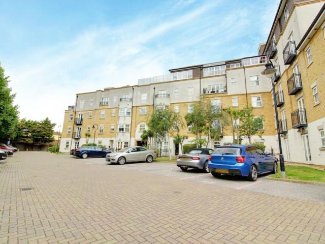 Apartment at Burnaby Road, Southend on Sea