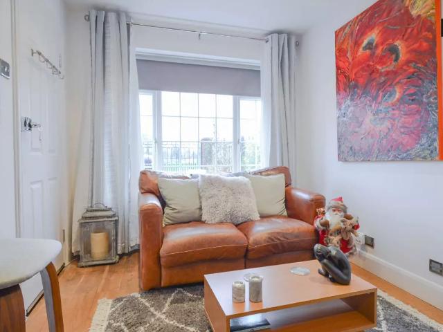 Apartment at Burnell Avenue, Greater London