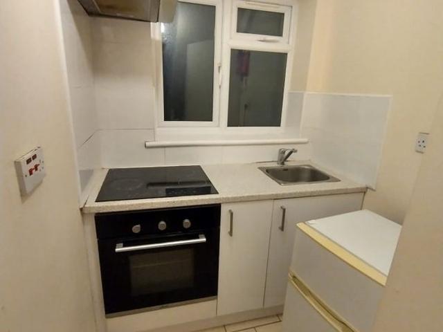Apartment at Burnham Lane, Slough