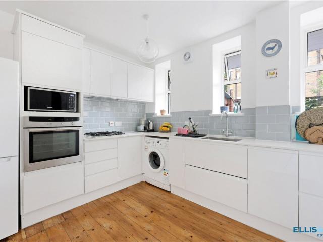 Apartment at Burnham Street, Greater London