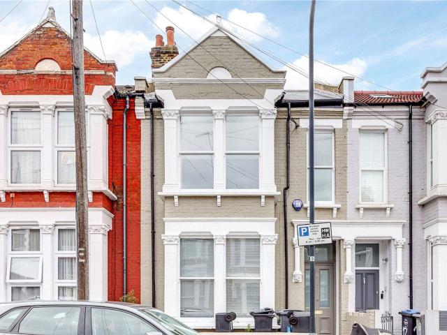 Apartment at Burns Road, Greater London