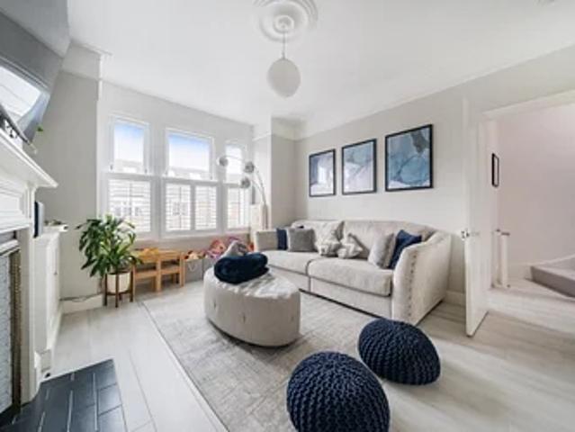 Apartment at Burntwood Lane, Greater London