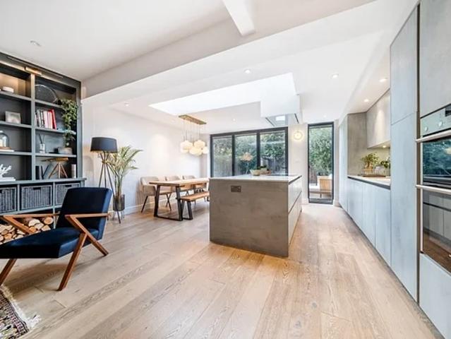 Apartment at Burntwood Lane, Greater London