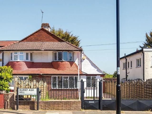 Apartment at Burnt Ash Hill, Greater London