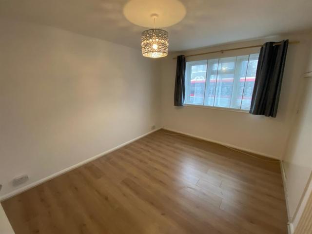 Apartment at Burnt Ash Hill, Greater London