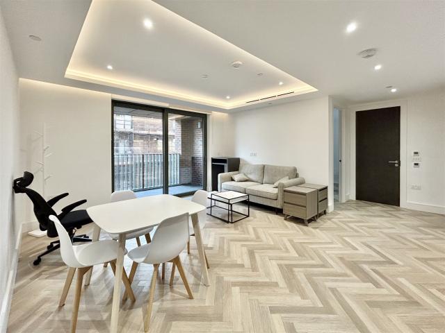Apartment at Burrows Mews, London
