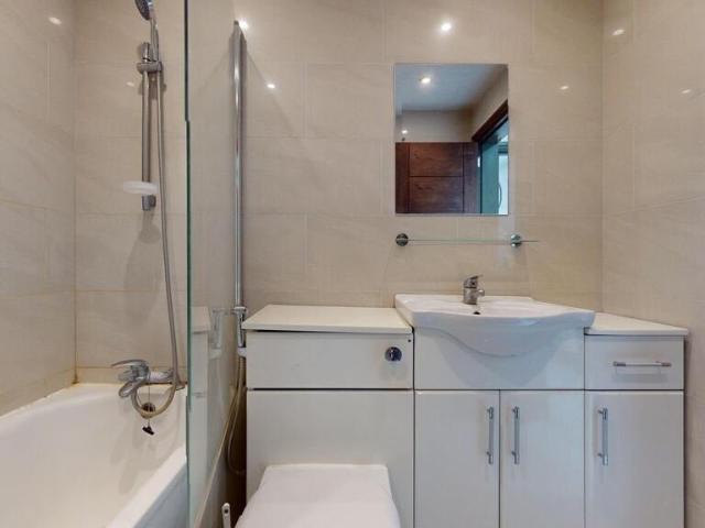 Apartment at Burwood Place, City of Westminster