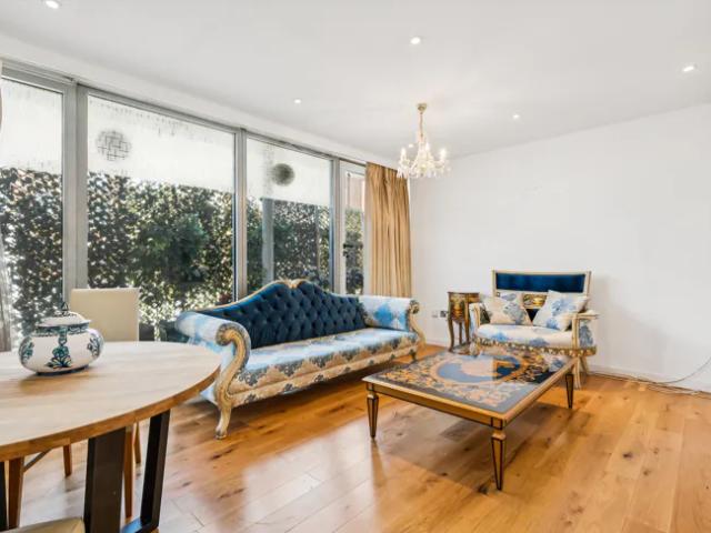 Apartment at Burwood Place, City of Westminster