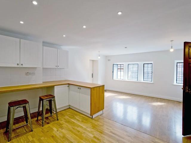 Apartment at Bury Street, City of Westminster