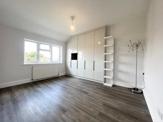 Apartment at Bushey Mill Lane, Watford