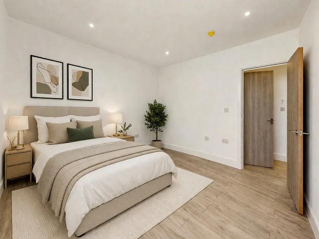Apartment at Bushey Grove Road, Hertsmere