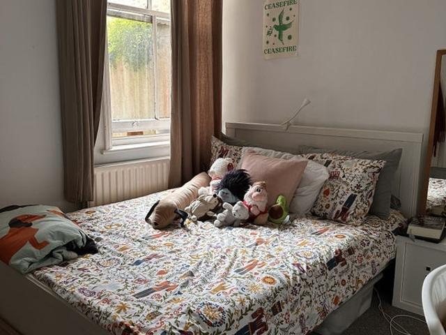 Apartment at Bushey Hill Road, Greater London
