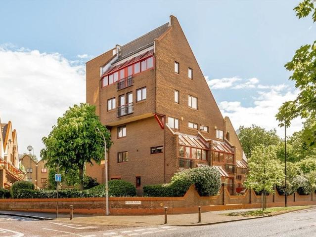 Apartment at Bywater Place, Greater London