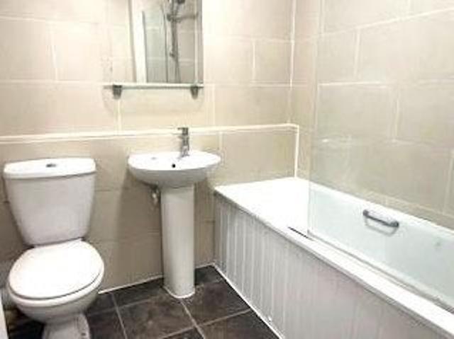 Apartment at Bycullah Road, Greater London