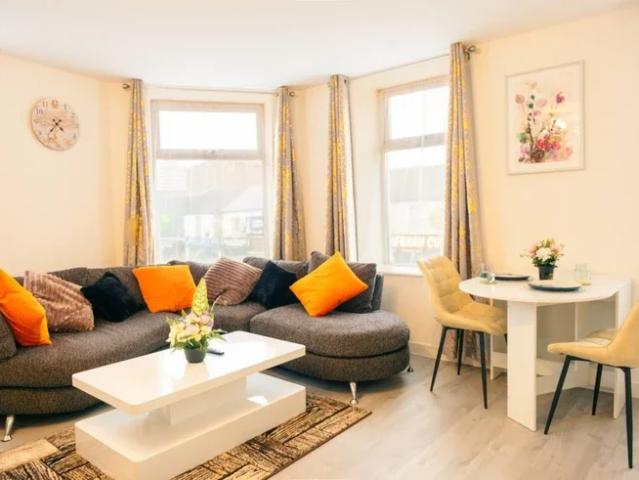 Apartment at Byron Street, Cardiff