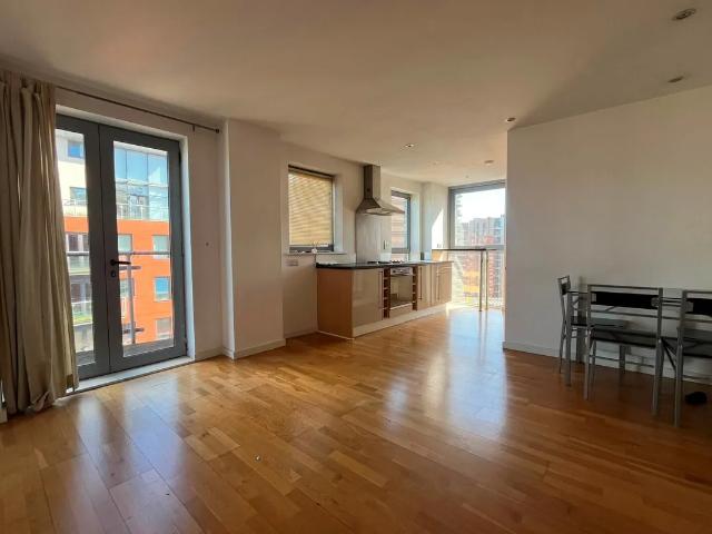 Apartment at Gotts Road, Leeds