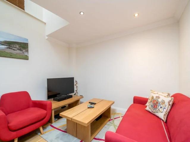 Apartment at Gough Square, City of London