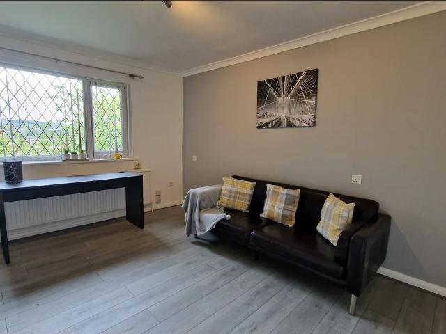 Apartment at Gower Street, Royton