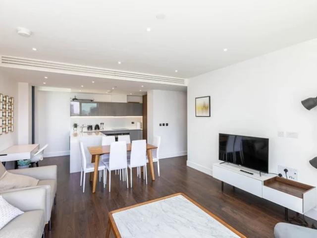 Apartment at Gower's Walk, Greater London
