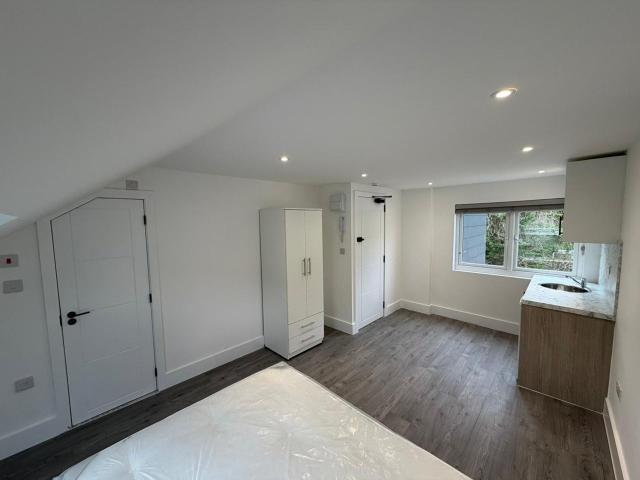 Apartment at Godstone Road, Caterham