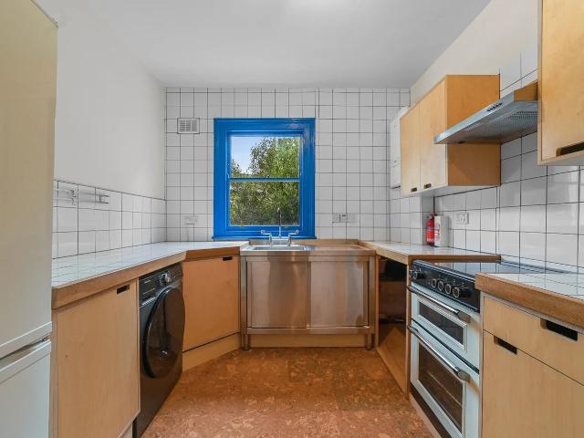 Apartment at Goldney Road, City of Westminster