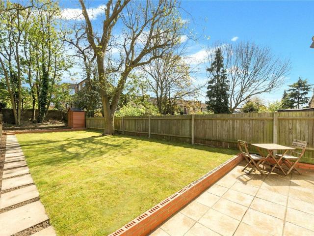 Apartment at Goldhurst Terrace, Greater London