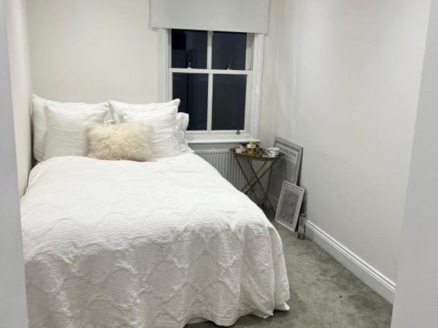 Apartment at Goldhurst Terrace, Greater London
