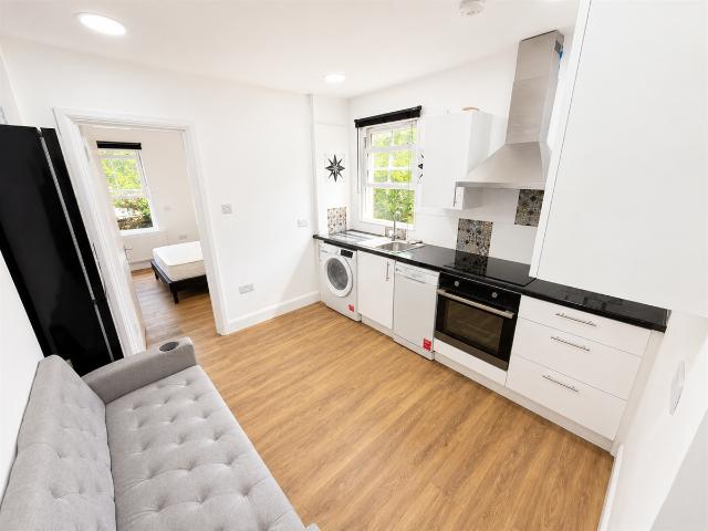 Apartment at Goldhurst Terrace, Greater London