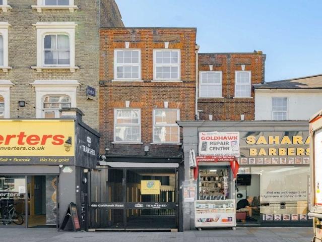 Apartment at Goldhawk Road, Greater London