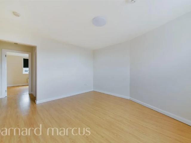 Apartment at Goldhawk Road, Greater London