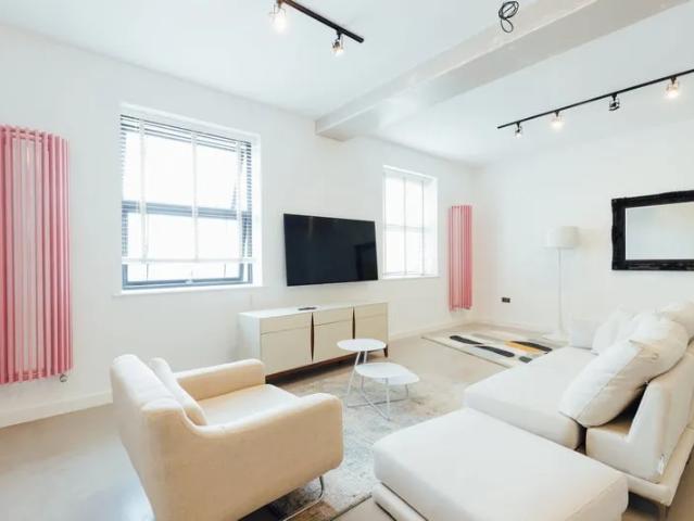 Apartment at Goldhawk Road, Greater London