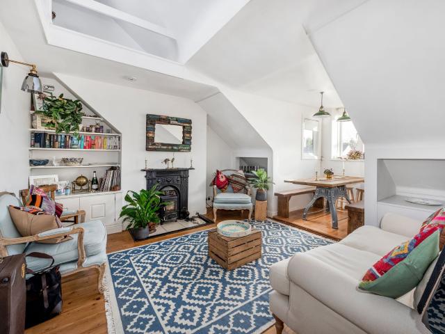 Apartment at Goldhawk Road, Greater London