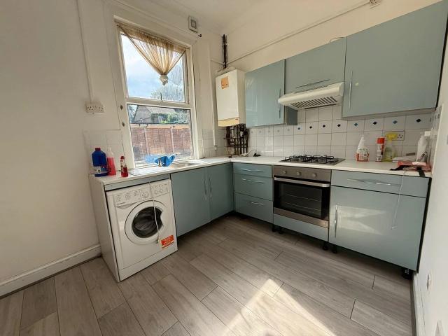 Apartment at Goldsmith Road, Greater London