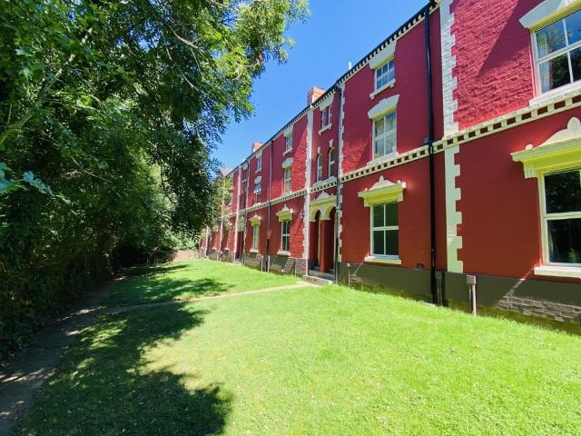 Apartment at Goldthorn Hill, Wolverhampton