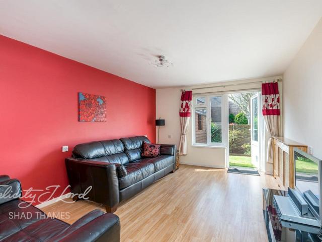 Apartment at Gomm Road, Greater London