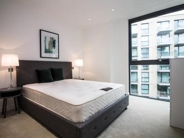 Apartment at Goodman's Stile, Greater London