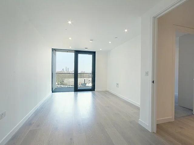 Apartment at Goodwin Street, Greater London