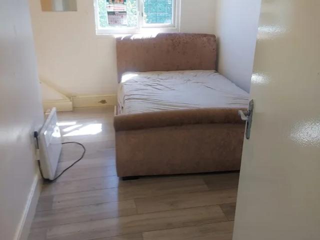 Apartment at Gordon Gardens, Greater London