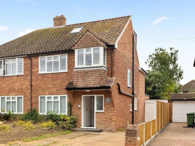 Apartment at Gordon Road, Borough of Spelthorne