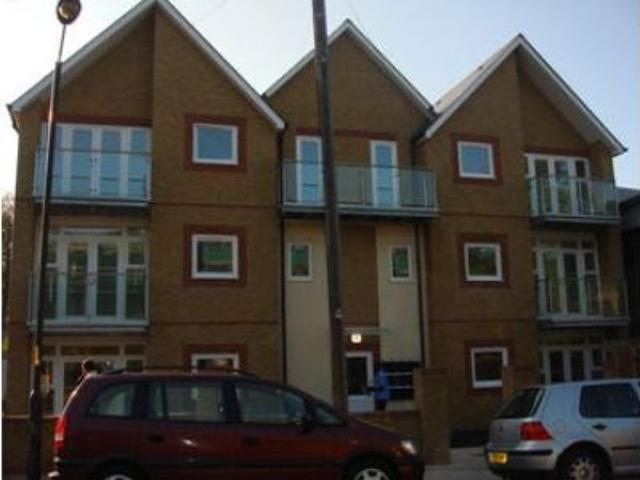 Apartment at Gordon Road, Greater London