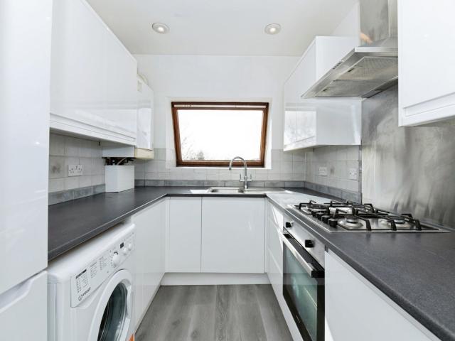Apartment at Gordon Road, Greater London