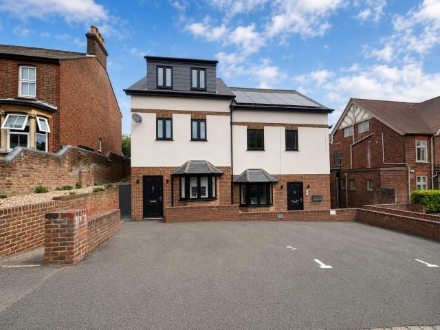 Apartment at Gordon Road, High Wycombe