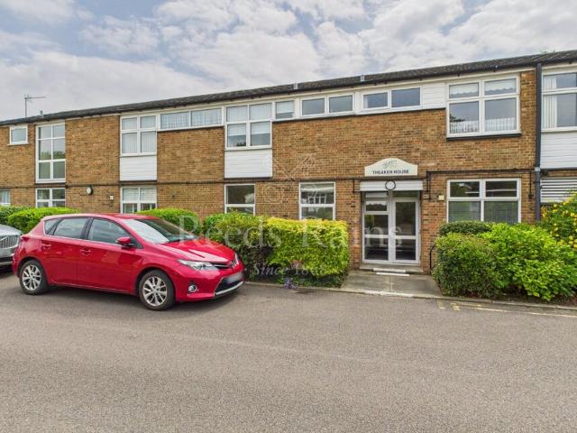 Apartment at Gorringe Avenue, Sevenoaks