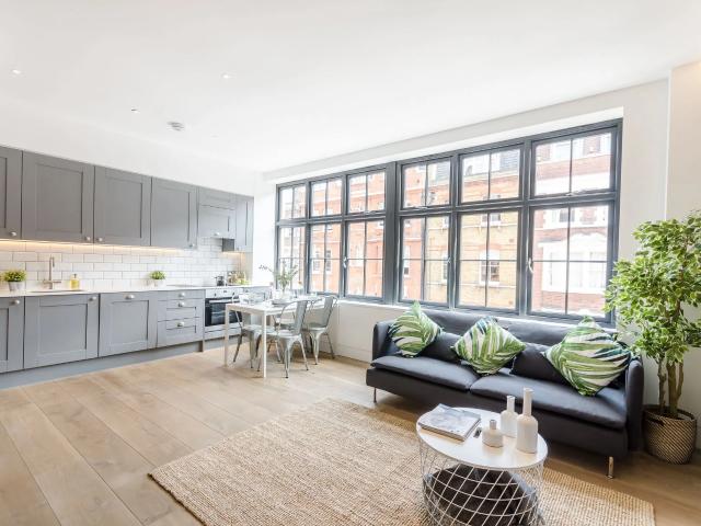 Apartment at Gosfield Street, City of Westminster