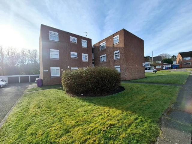 Apartment at Gateacre Park Drive, Liverpool