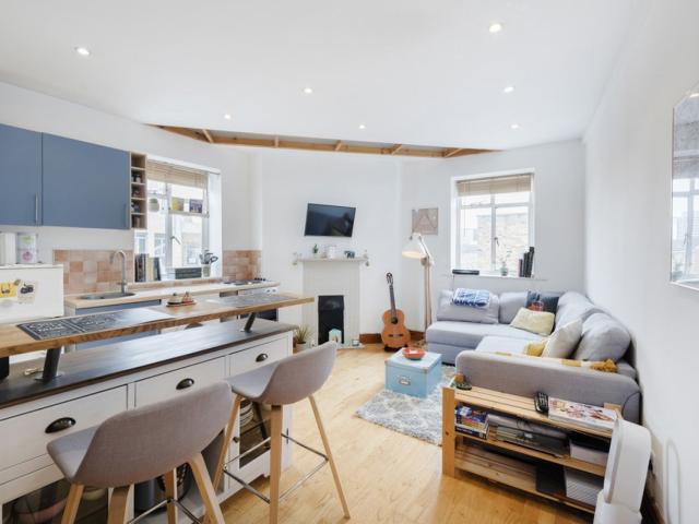 Apartment at Gateforth Street, City of Westminster