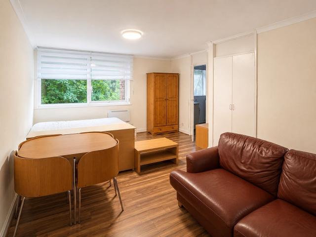 Apartment at Gatewick Close, Slough