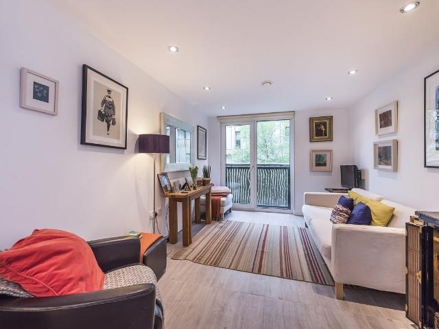 Apartment at Gatliff Road, City of Westminster